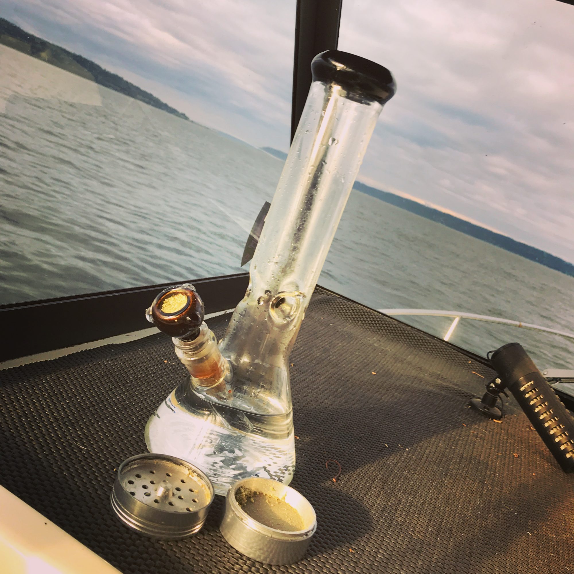 Yacht Elite Party Guide - thebongbongs
